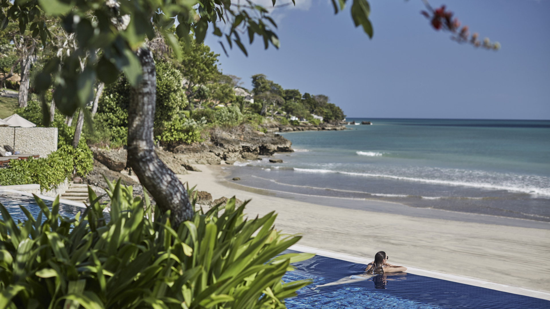 Four Seasons Resort Bali at Jimbaran Bay | Indonesia | Carrier Luxury ...