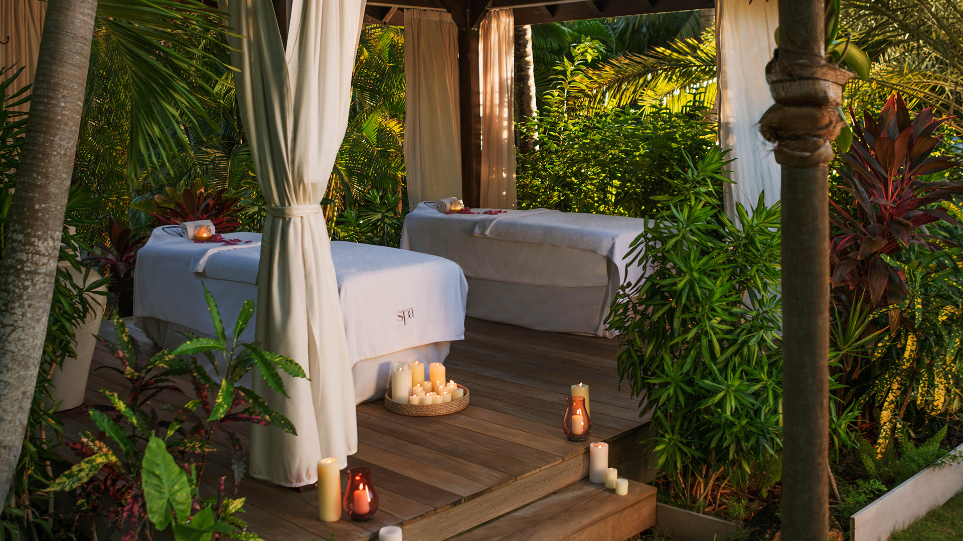 Cheval Blanc St-Barth Isle de France | St Barths, Caribbean | Carrier ...